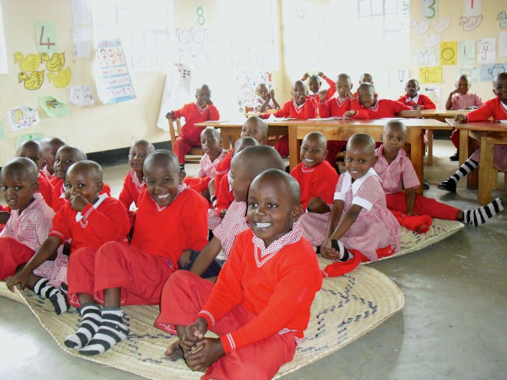 Angaza Academy – holding a hand, developing your potential